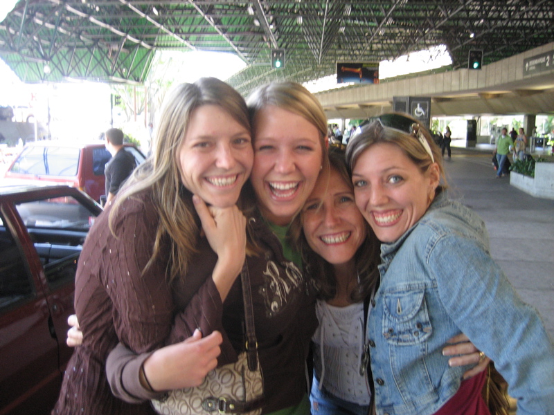 The girls are back together again – Reutter's Life in Japan